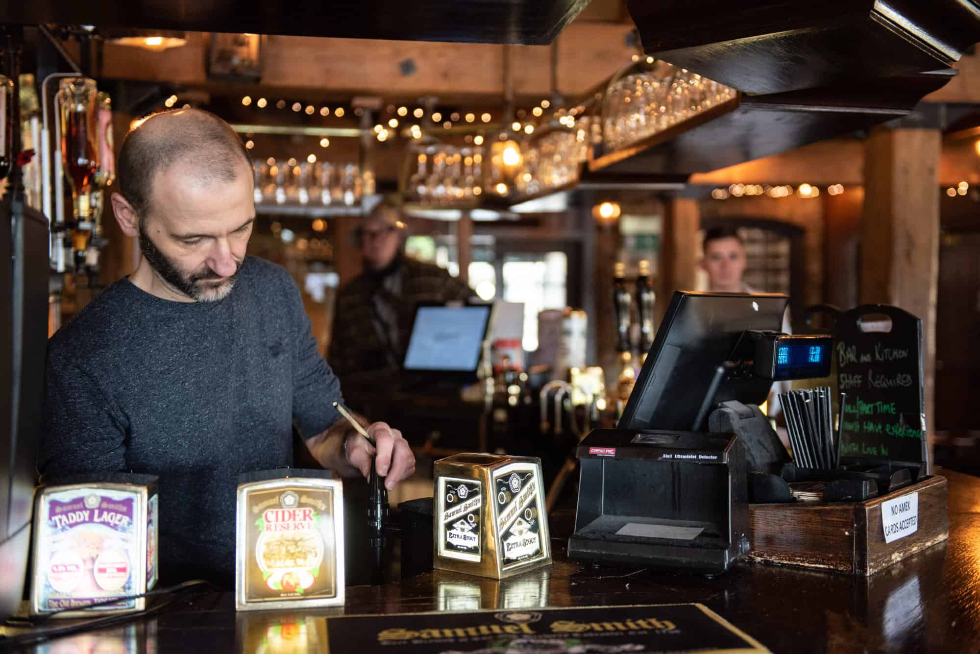 Live in Pub Management Jobs - Run a Samuel Smiths pub