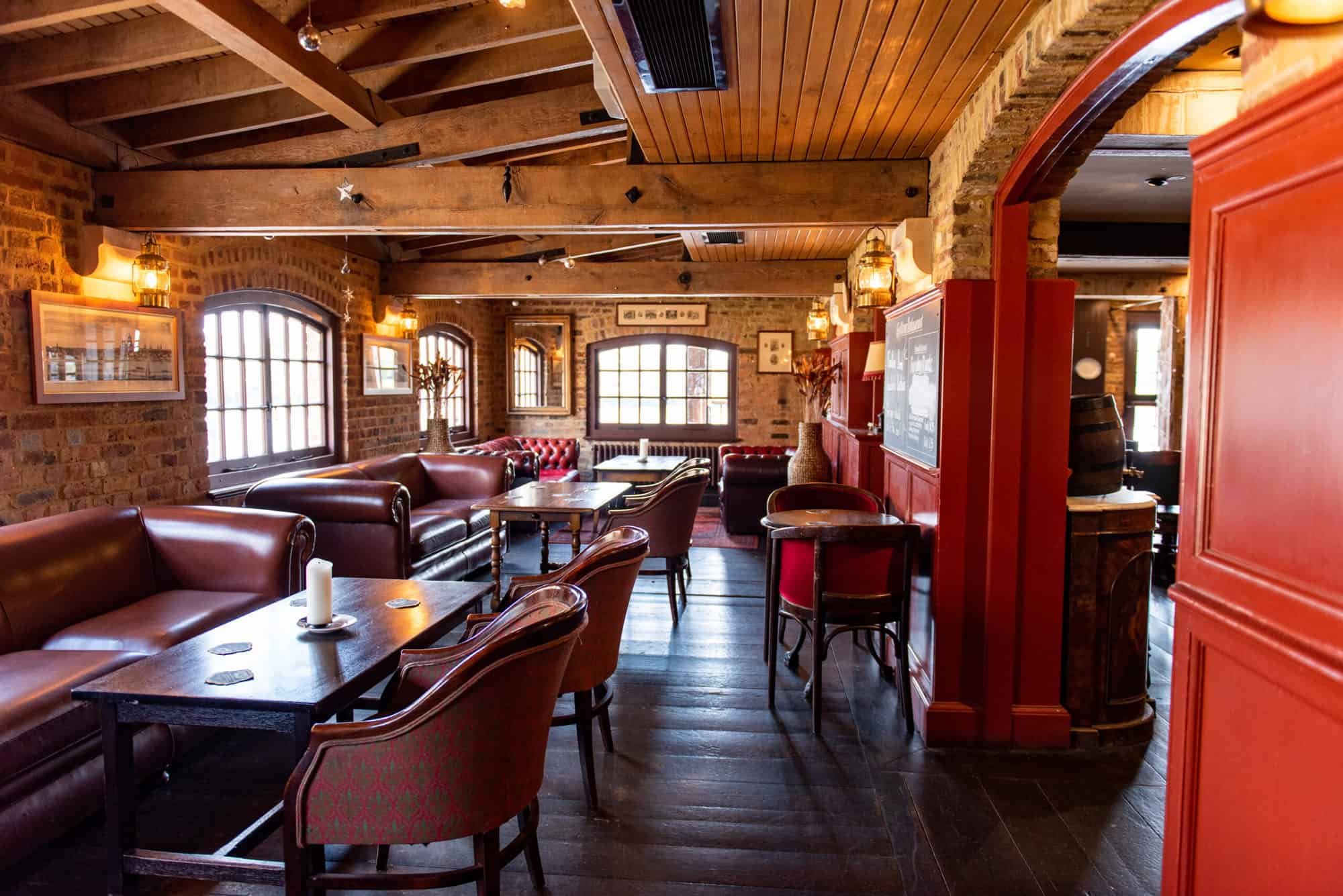 Team Members - Run a Samuel Smiths pub