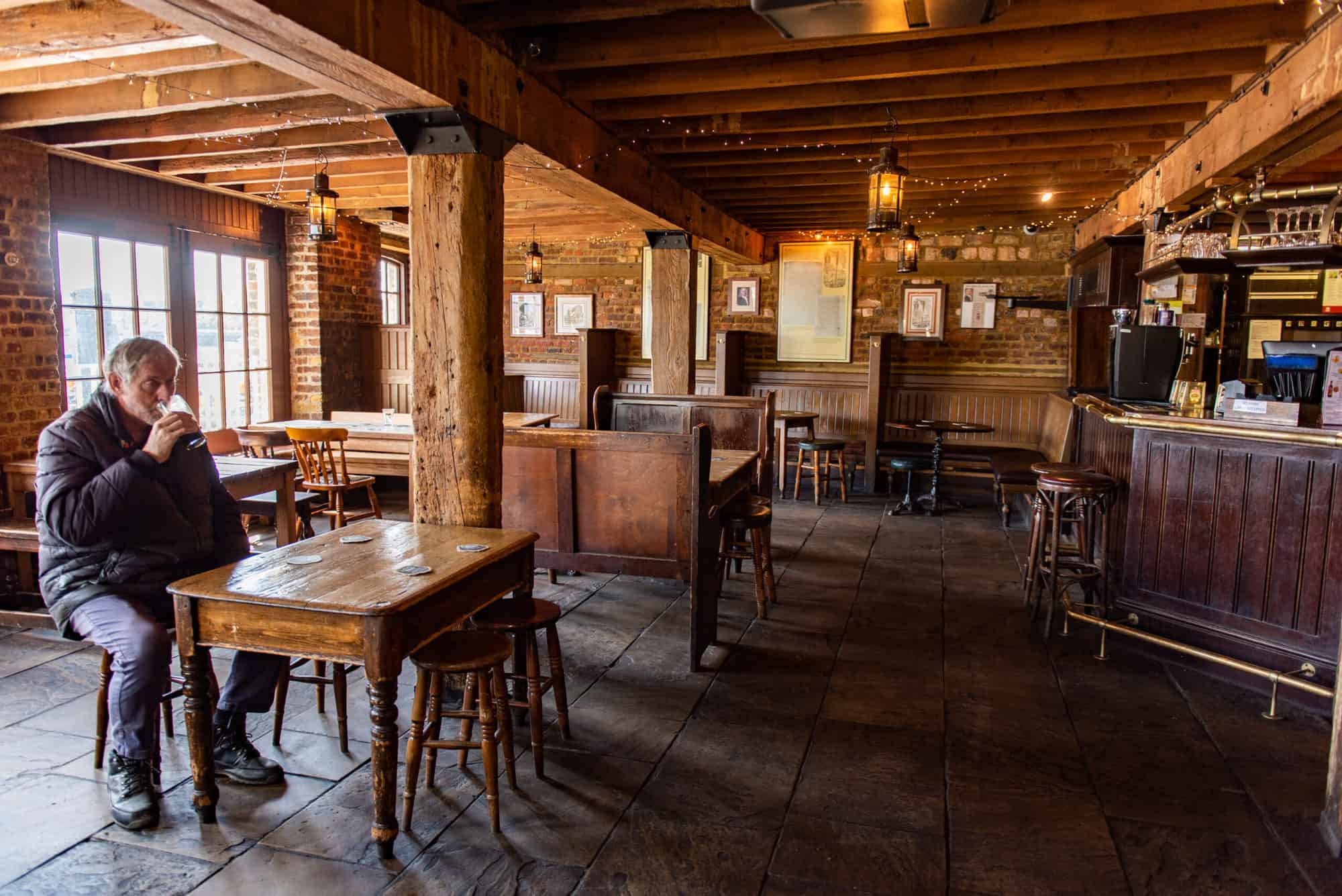 Live in Pub Management Jobs - Run a Samuel Smiths pub