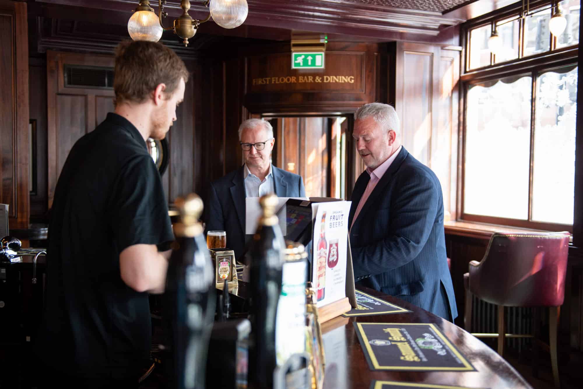 Team Members - Run a Samuel Smiths pub