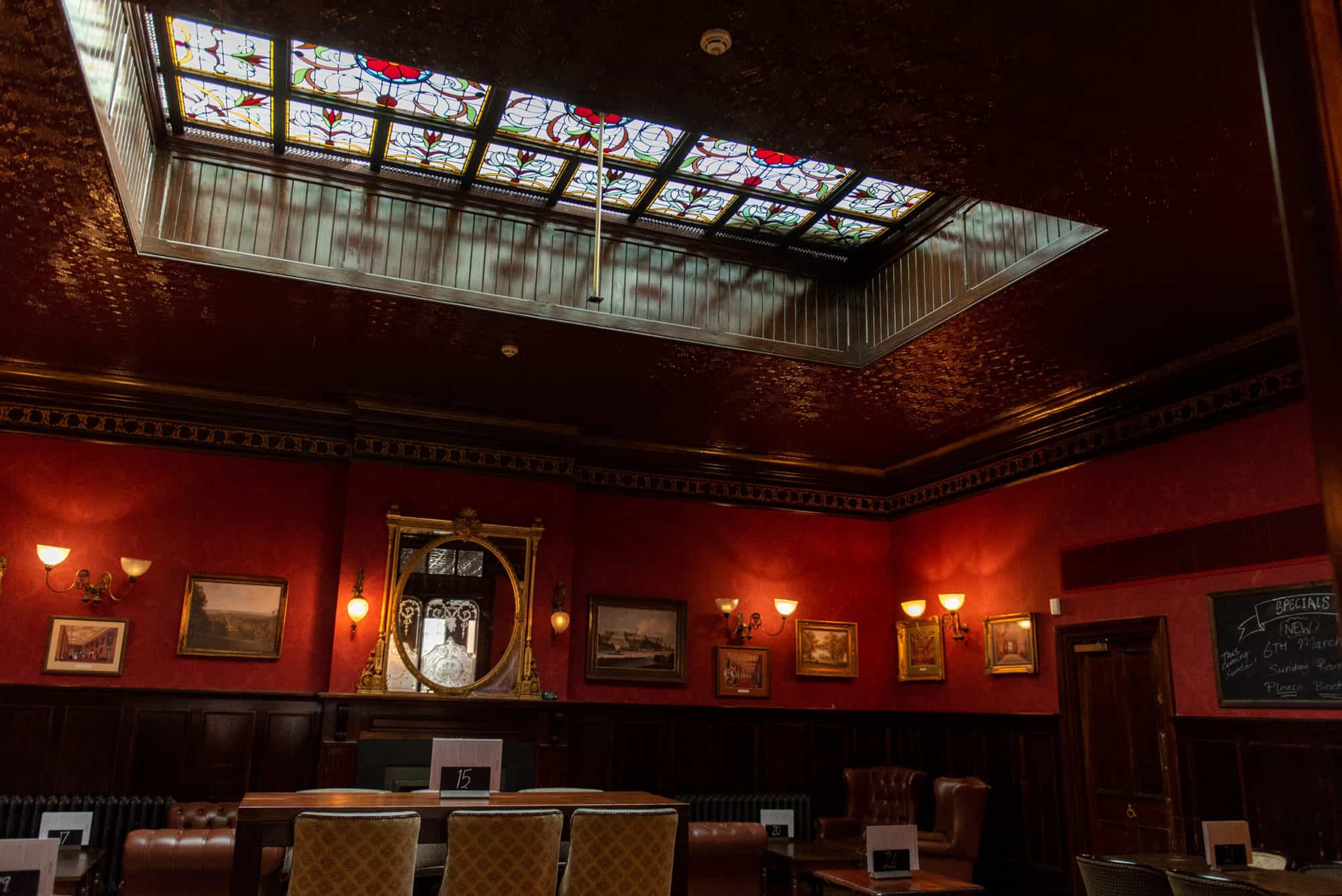 Trainee Management Couples: London - Run a Samuel Smiths pub
