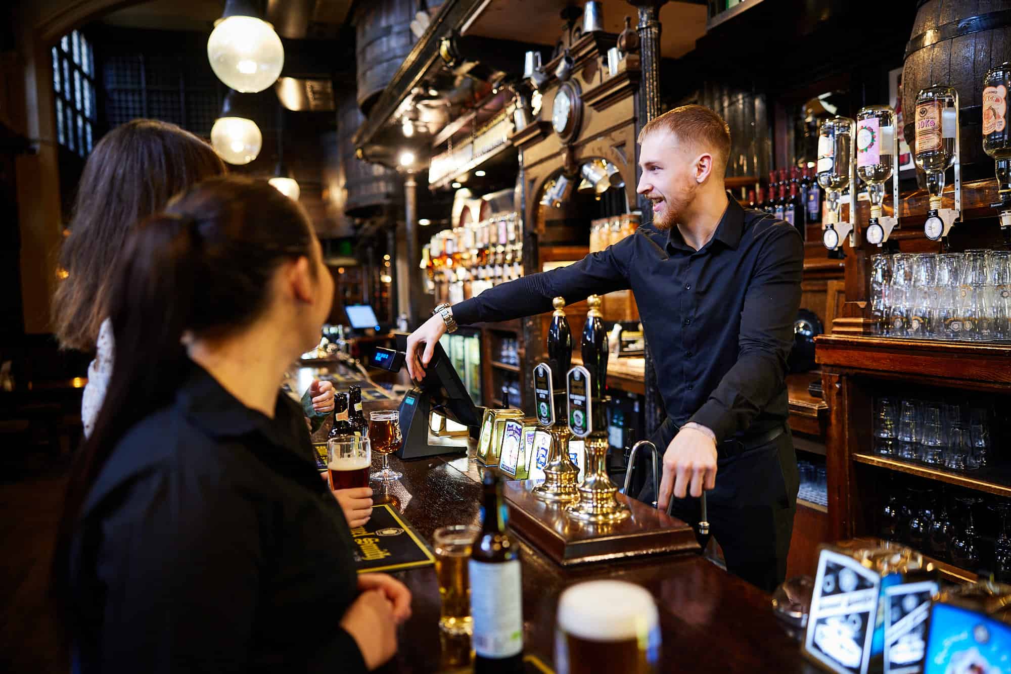 Live in Pub Management Jobs - Run a Samuel Smiths pub